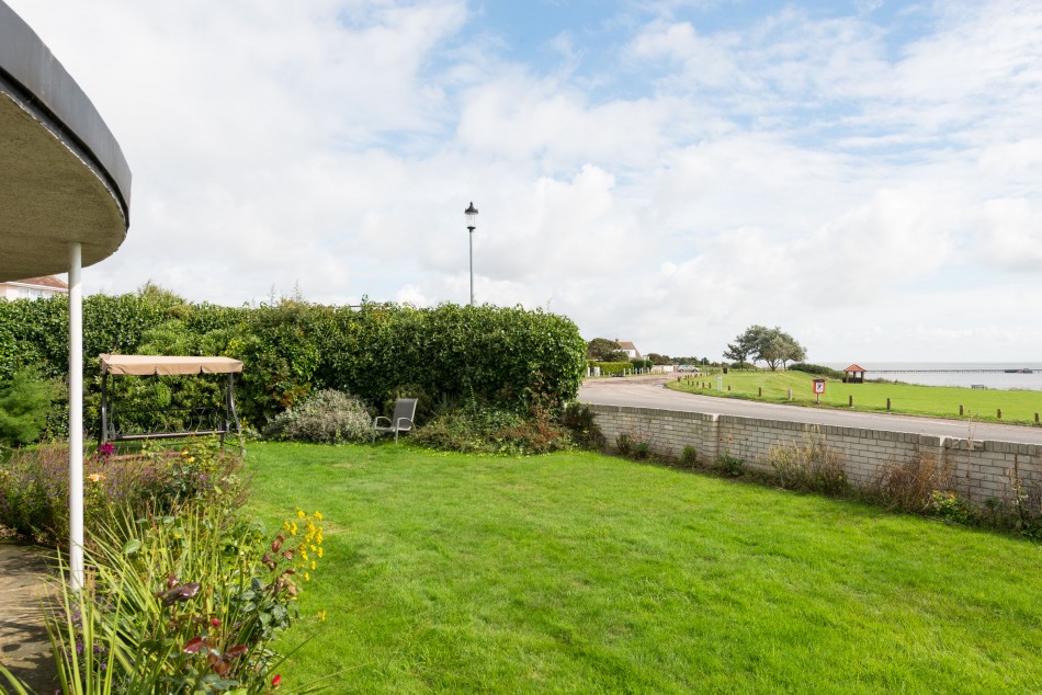 The Round House Frinton-on-Sea, Essex | The Modern House