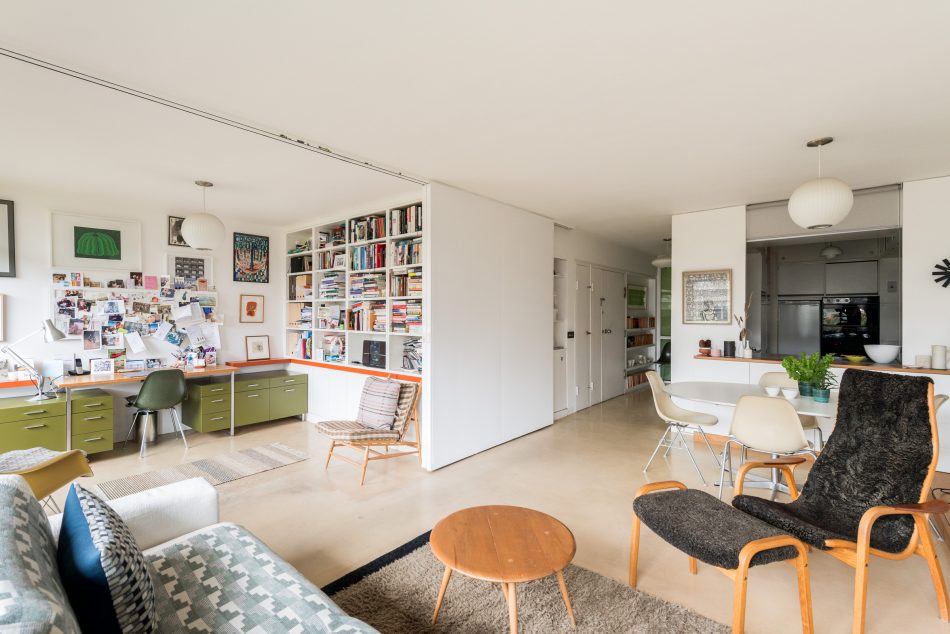 For Sale: Defoe House, Barbican, London EC2 | The Modern House