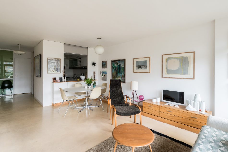 For Sale: Defoe House, Barbican, London EC2 | The Modern House