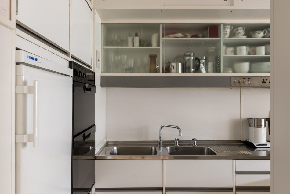 For Sale: Defoe House, Barbican, London EC2 | The Modern House