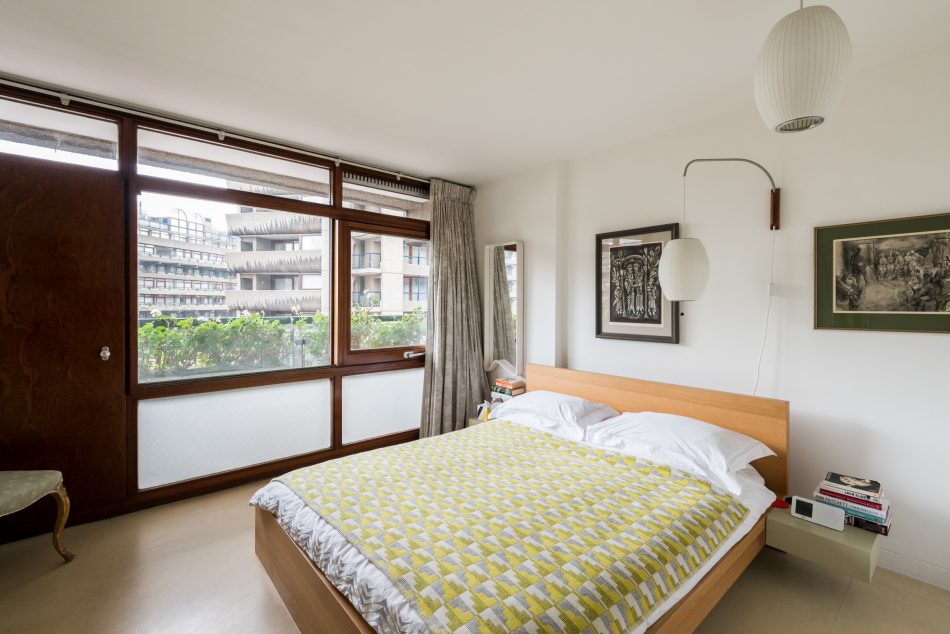 For Sale: Defoe House, Barbican, London EC2 | The Modern House