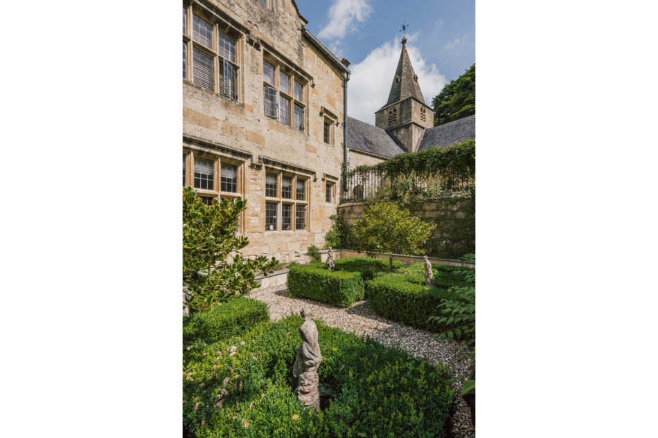 For Sale: Lower Dowdeswell, Gloucestershire | The Modern House