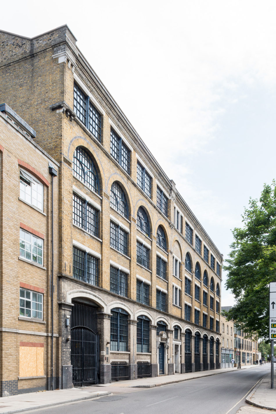 For Sale: Tanners Yard, Long Lane, London SE1 | The Modern House