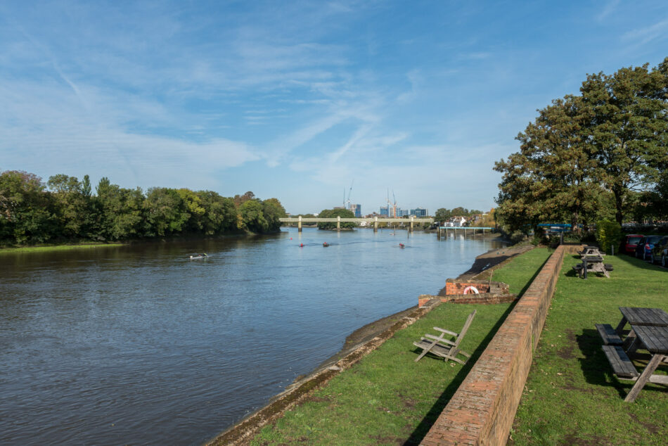 For Sale: Hartington Court, Hartington Road, London W4 | The Modern House