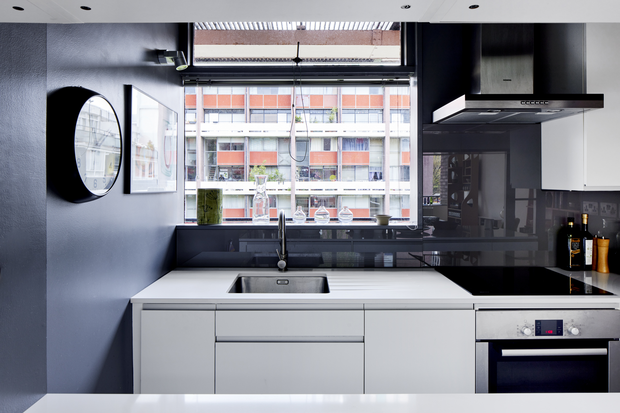 Sold: Bayer House II, Golden Lane Estate, London EC1