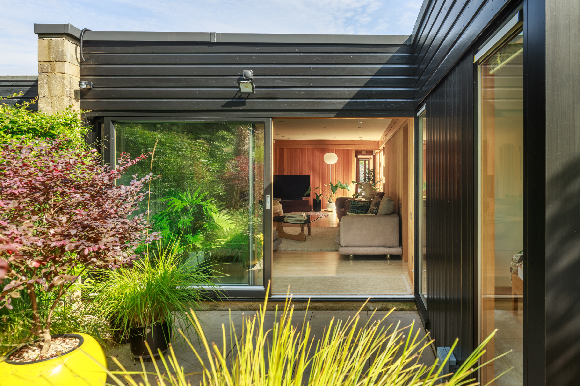 Sold: The Ryde VIII, Hatfield, Hertfordshire