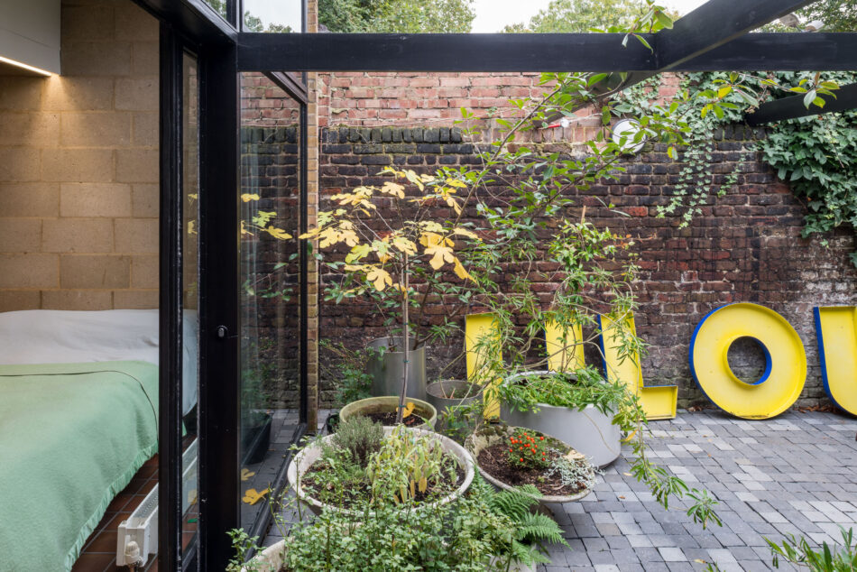 For Sale: Harfield Gardens, Grove Lane, London SE5