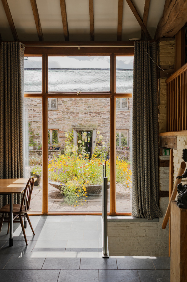 For Sale: Middle Hunt House, Walterstone, Herefordshire | The Modern House
