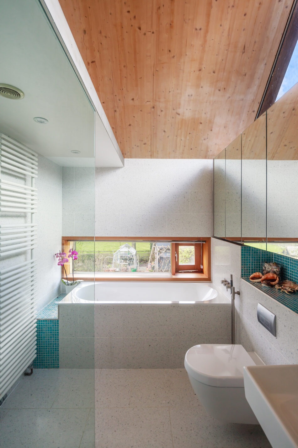 For Sale: Nash Road, Great Horwood, Buckinghamshire | The Modern House