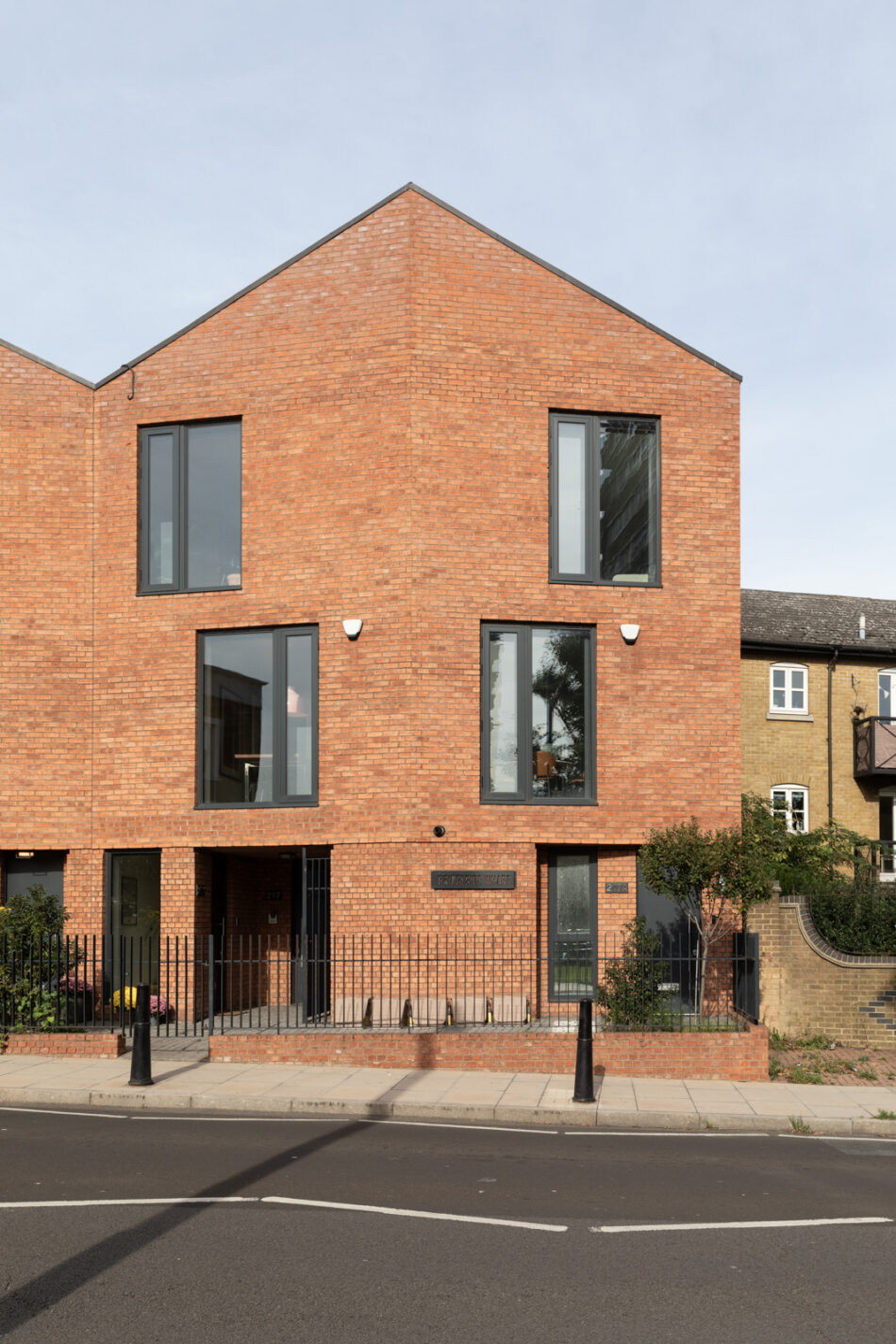 For Sale: Old Ford Road II, London E3 | The Modern House
