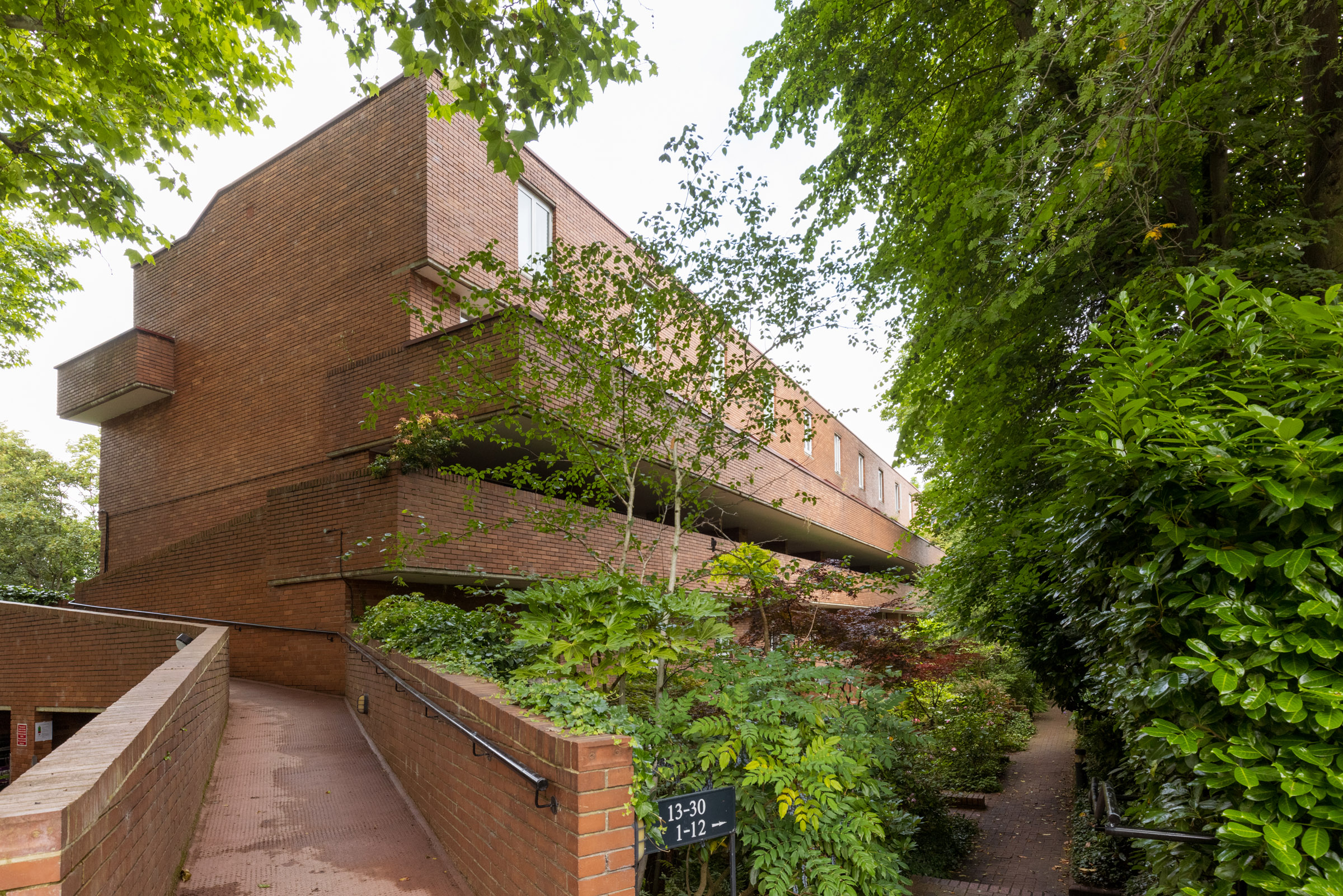 For Sale: Highgate Spinney V, Crescent Road, London N8 | The Modern House