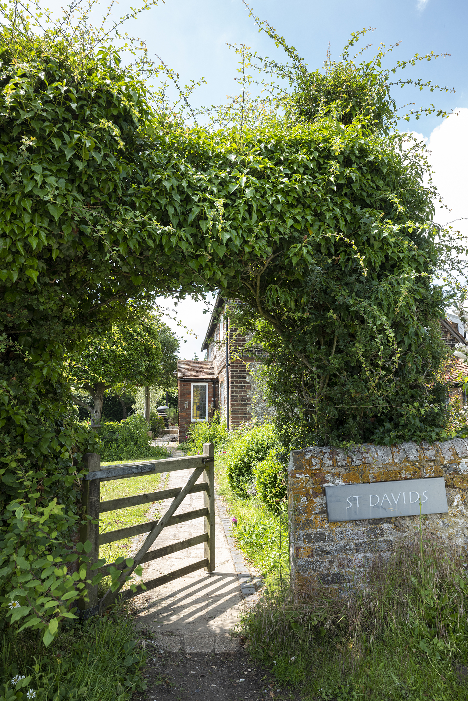For Sale: Downley Common, Downley, Buckinghamshire | The Modern House