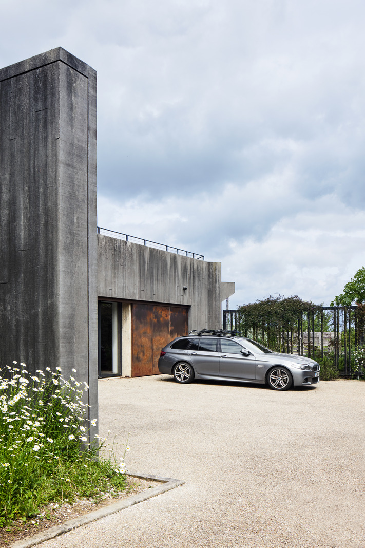 For Sale: The Reservoir, Harrietsham, Kent | The Modern House