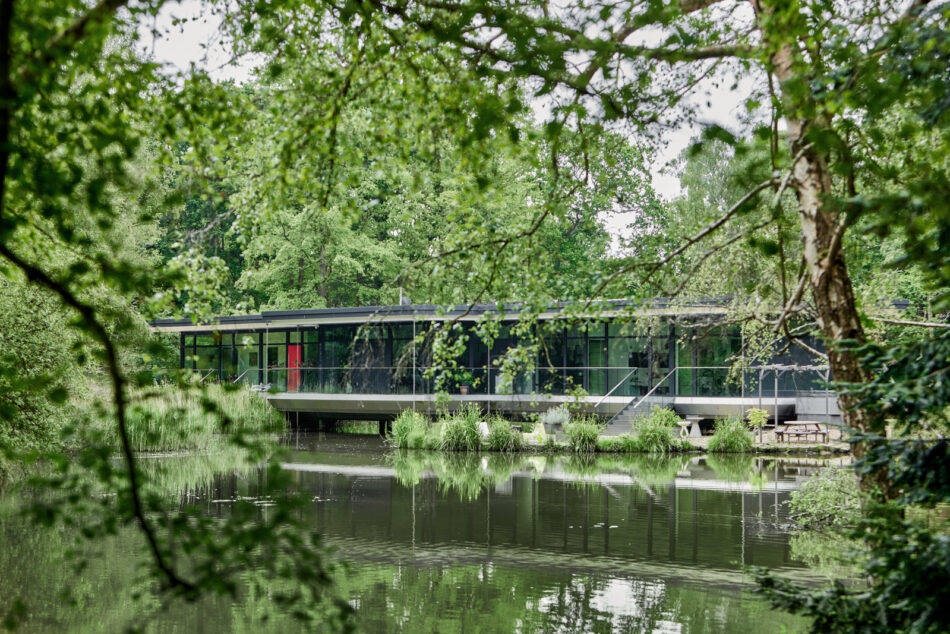 For Sale: Bridge House, Bursledon, Hampshire | The Modern House