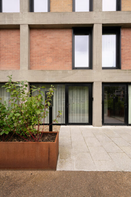 How Japanese and Scandinavian design meet at Iain and Sophie Tait’s mid ...